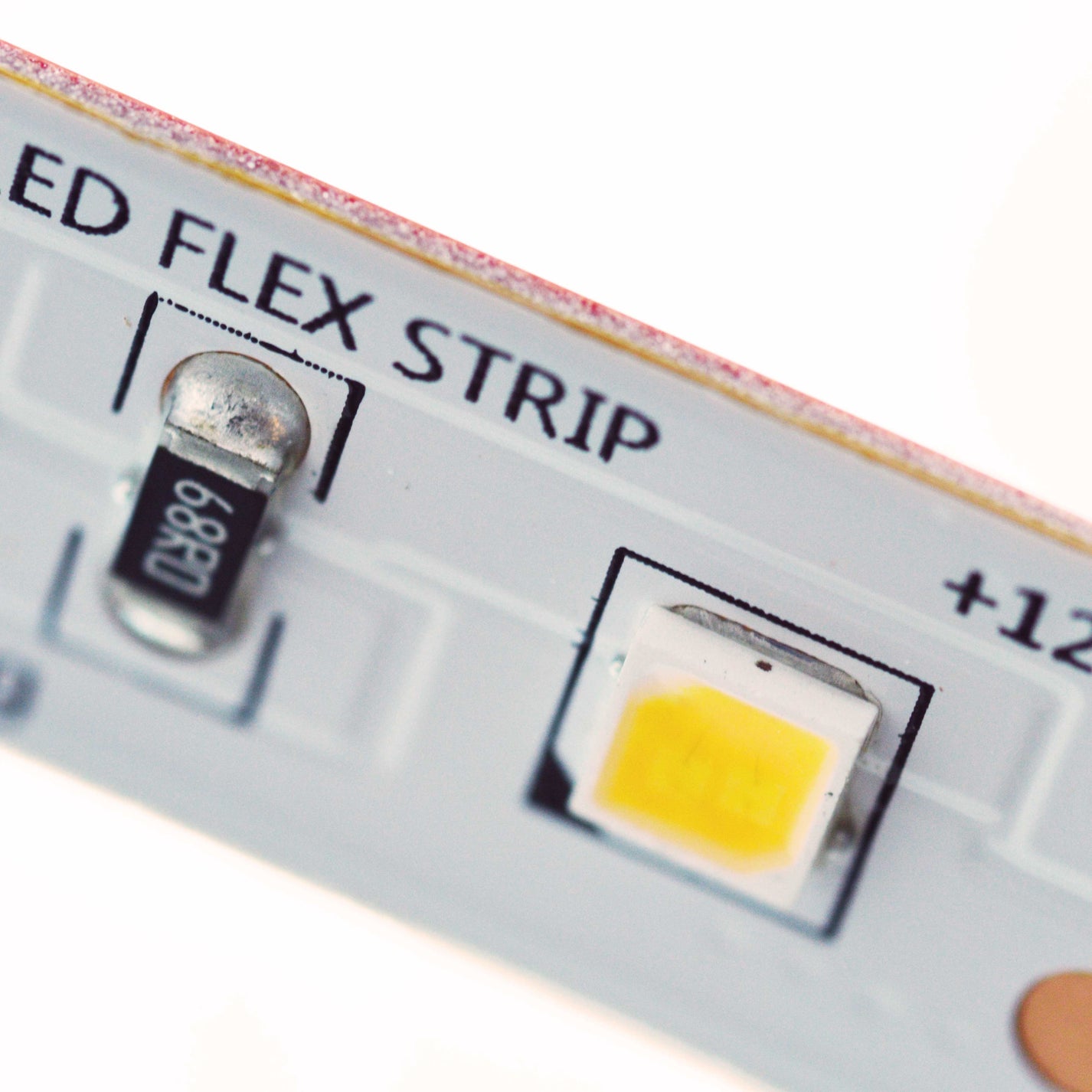 ABSOLUTE SERIES™ LEDテープライト・Ra99・D50（5000K）、D65（6500K）標準光源 – ウェーブフォーム公式通販サイト